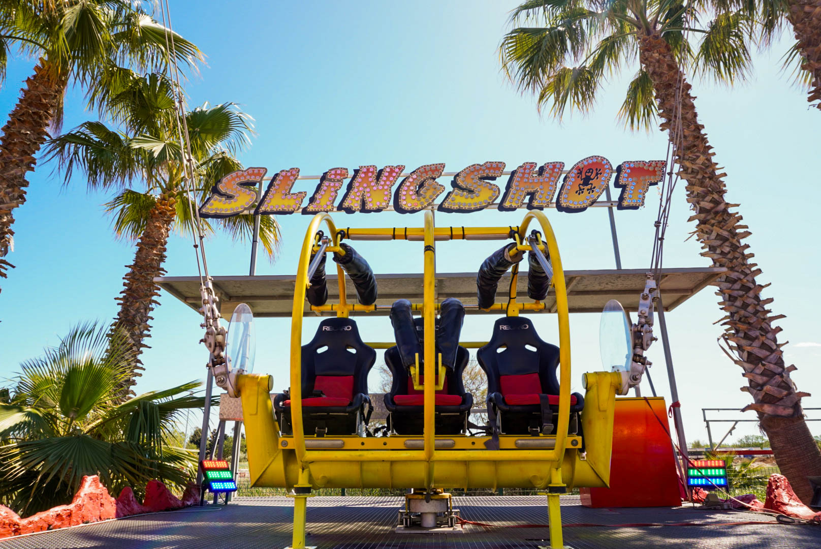 Slingshot - Fabrikus World